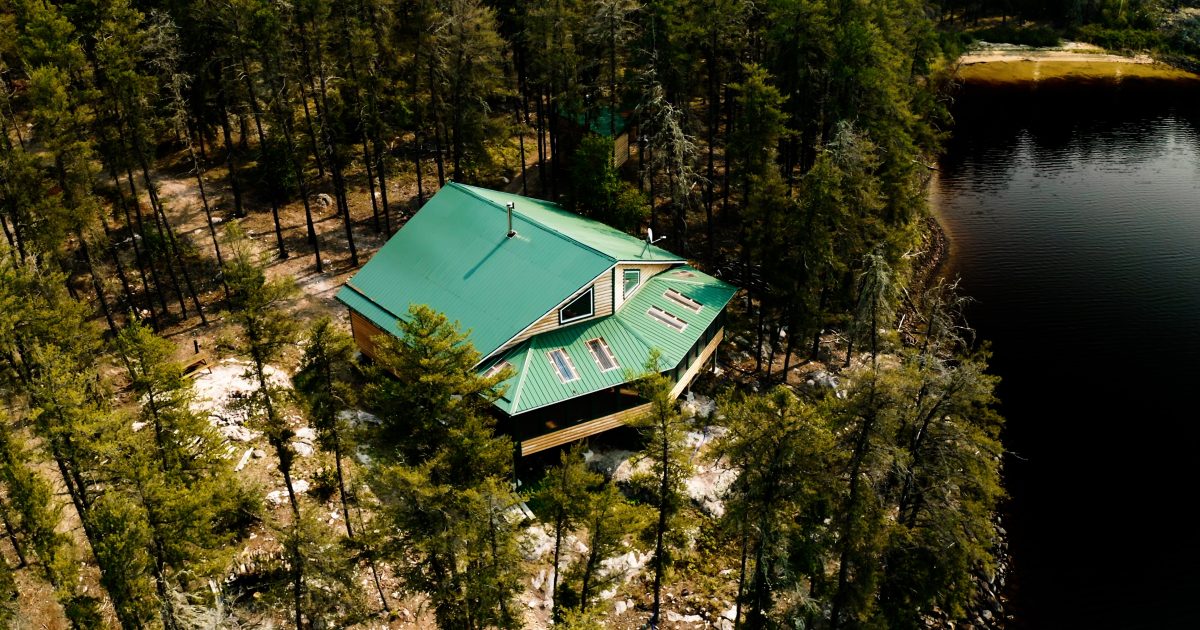 Fly-in Fishing Outpost in Luxury - Lost Lake Outpost | Hunt Fish Manitoba